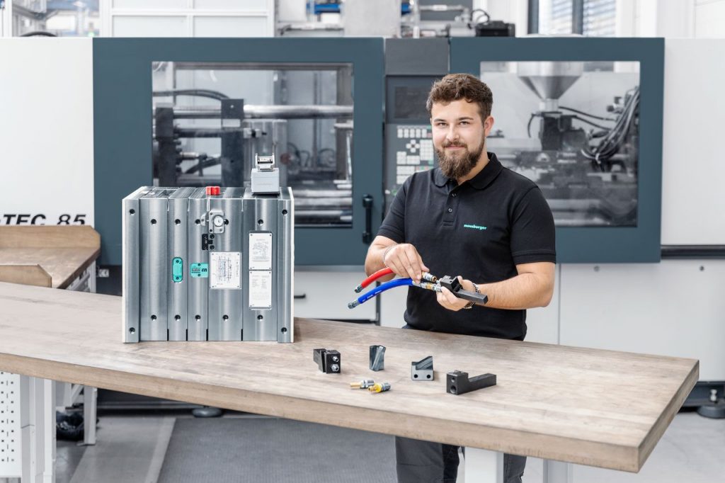 Higher quality thanks to the cooled compact slide unit - Process ...