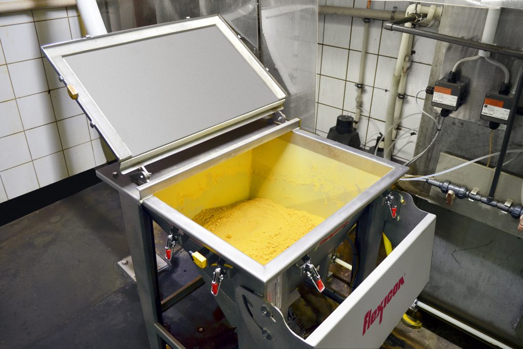 FLEXIBLE SCREW FEEDING OF PROBLEMATIC CHEMICAL INGREDIENTS TO DOSING ...