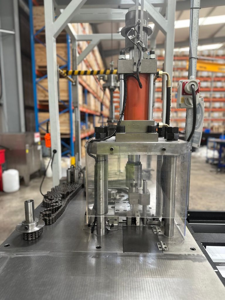 Donghua Expands Automatic Chain Cutting Service - Process Engineering ...